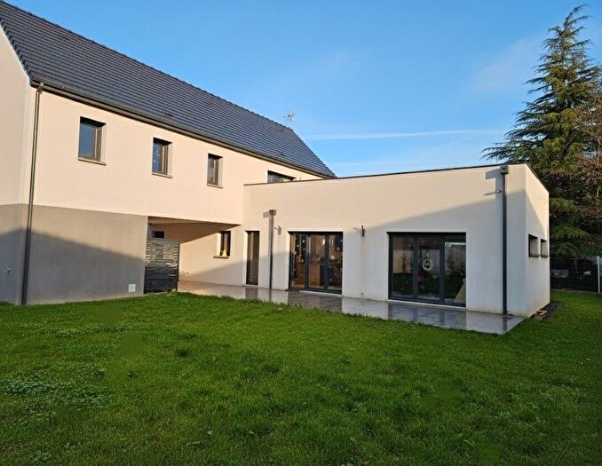 Maison à vendre - Chaumes-en-Brie - 5 pièces - 4 chambres