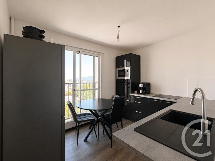 Appartement 4 pièces à Grenoble, Villeneuve, à vendre