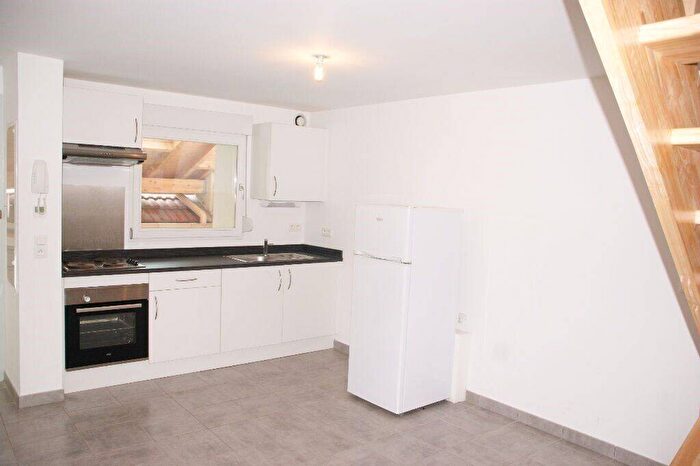 Appartement à louer - Saint Fiacre-Trois Maisons, Nancy - 3 pièces - 2 chambres