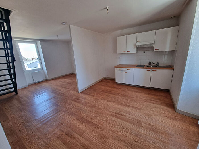 Appartement à louer - Bégard - 3 pièces - 2 chambres
