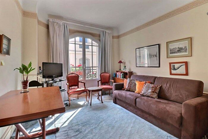 Appartement à louer - Auteuil Sud, Paris ème arrondissement - 1 pièce