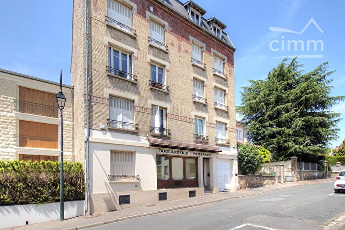 Appartement 3 pièces à Rambouillet, Centre-ville, à vendre