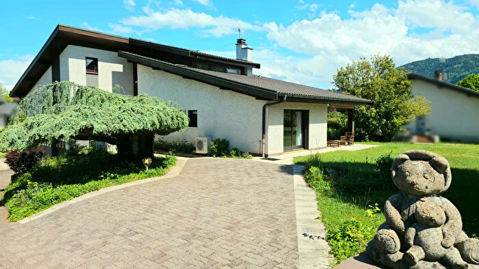 Maison 8 pièces à vendre à Armoy