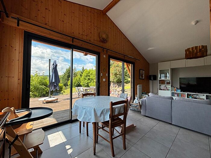 Maison à louer - Ceyssac - 3 pièces - 2 chambres