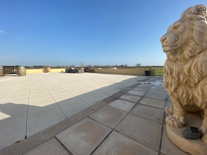 Maison à vendre - Aigues-Mortes - 7 pièces - 4 chambres