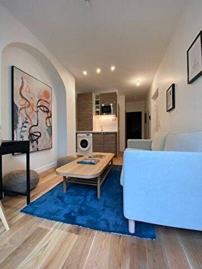 Centre Ville, Rueil-Malmaison : Appartement 2 pièces à louer