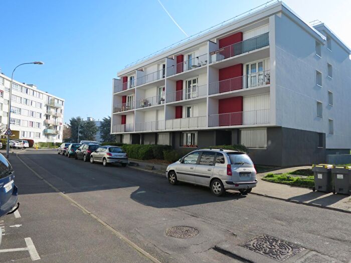 Appartement à louer - Saint-Michel-sur-Orge, Bois des Roches - 3 pièces