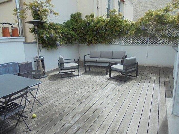 Maison à louer - Auteuil Sud, Paris ème arrondissement - 6 pièces - 5 chambres