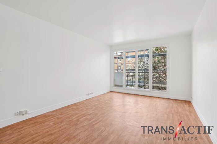 Appartement à vendre - Paris e , Simplon, Poissonniers - 4 pièces - 3 chambres