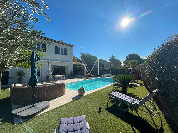 Maisons à vendre et appartements à louer - 1