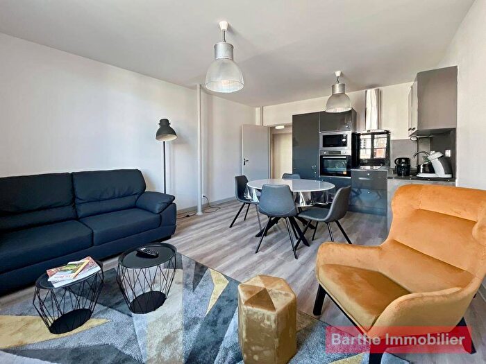 Appartement à louer - Vieux Gaillac - 3 pièces - 2 chambres