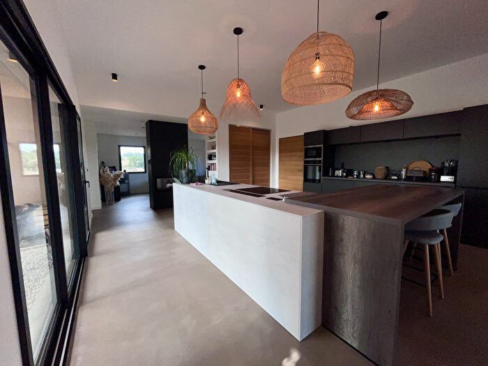 Maison 4 pièces à Thorrenc, à louer