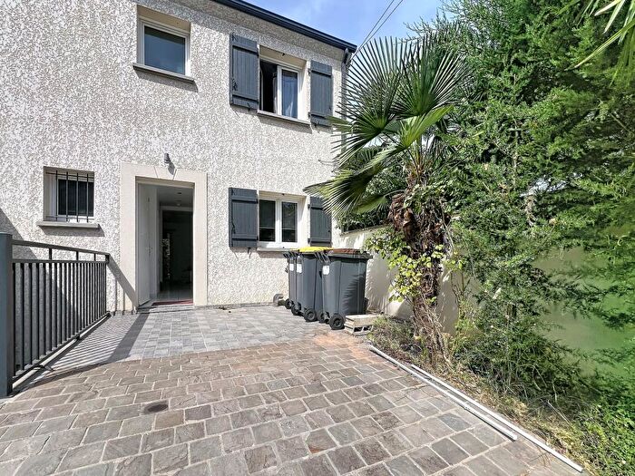 Maison 4 pièces à Brunoy, Nord, à louer