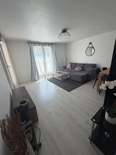 Déviation route Nationale Nord, Lagny-sur-Marne : Appartement 2 pièces à louer