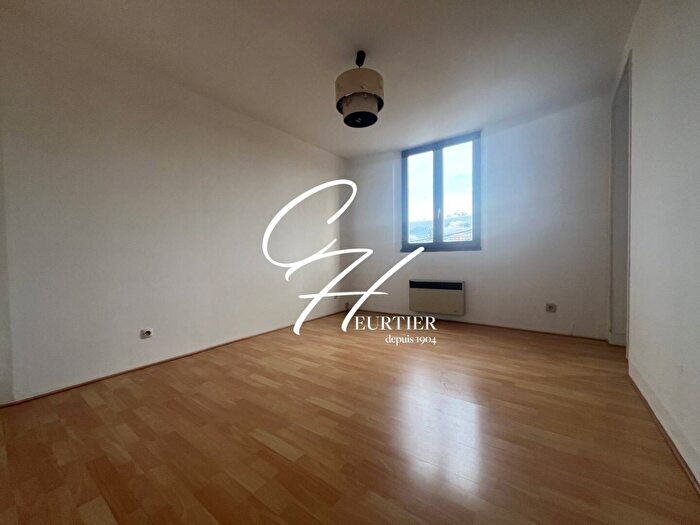 Appartement à louer - Renaudie-La Plaine, Saint-Martin-dHères - 2 pièces - 1 chambre