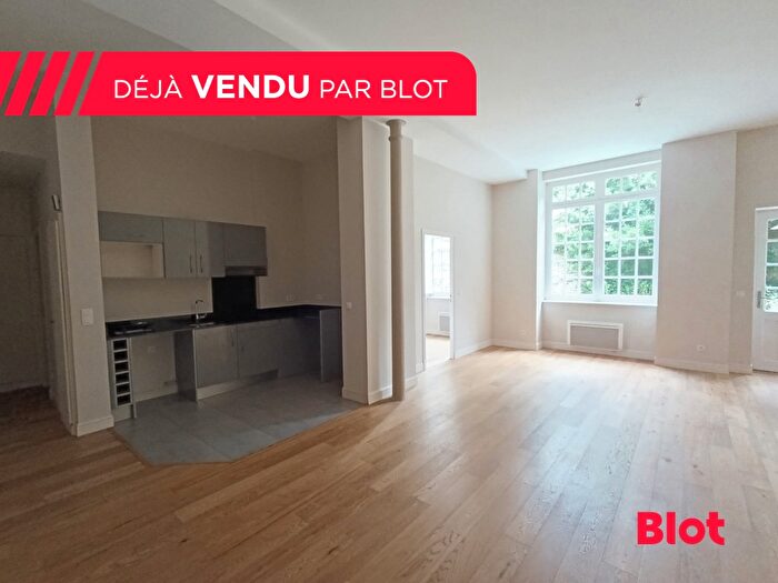 Appartement à vendre - Vitré, Centre-ville - 2 pièces - 1 chambre