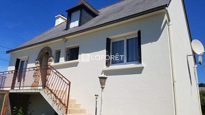 Maison à vendre - Ploumagoar - 7 pièces - 3 chambres