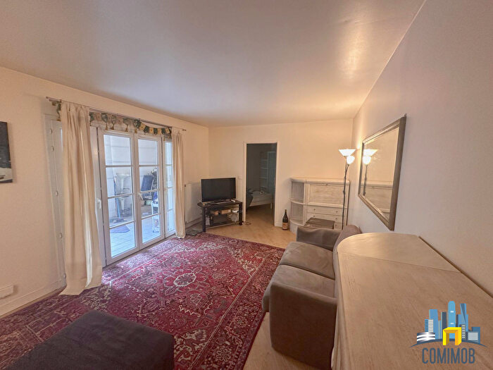 Courbevoie, Faubourg de l'Arche : Appartement 2 pièces à louer