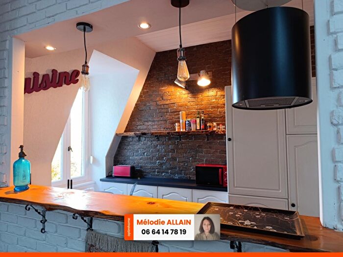 Appartement à vendre - Vichy, Thermal - 2 pièces - 1 chambre