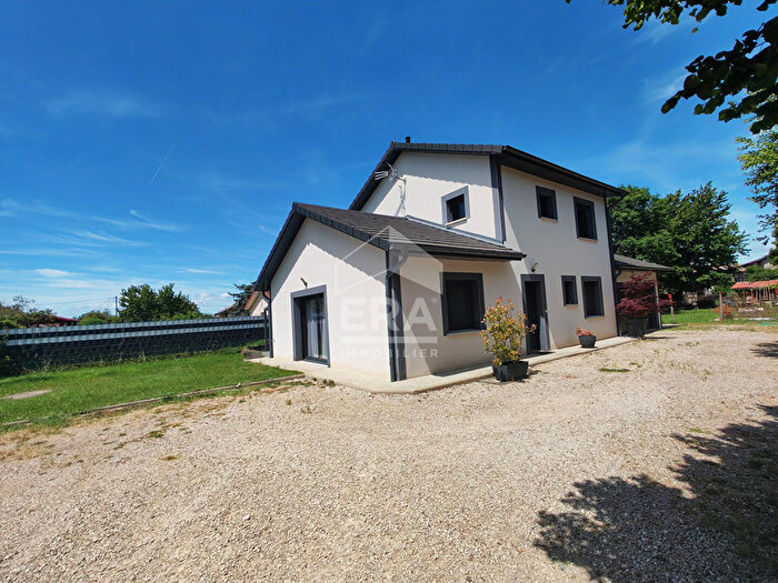 Maison 5 pièces à Ambutrix, à vendre