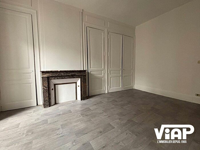 Appartement à louer - Centre-Hôtel de Ville, Limoges - 2 pièces - 1 chambre