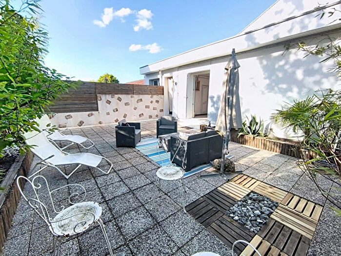 Appartement à vendre - Pessac, Bourg - 6 pièces - 4 chambres