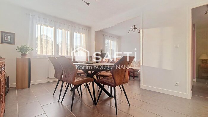 Maison à vendre - Asnières-sur-Oise - 4 pièces - 2 chambres