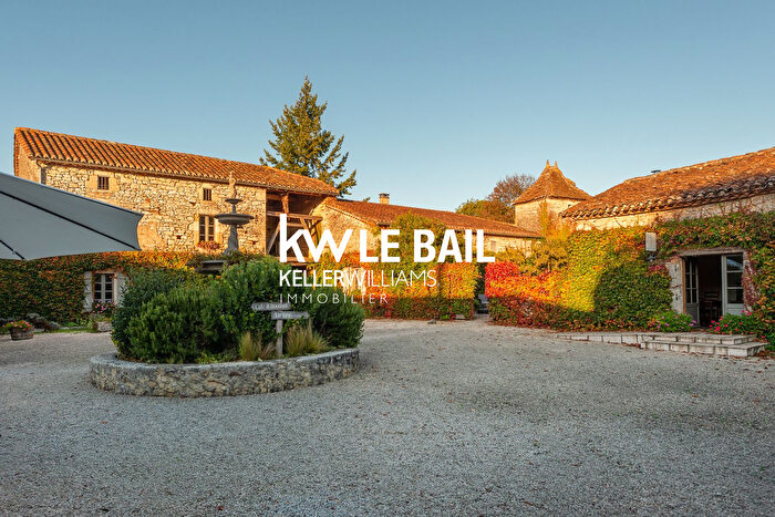 Maison à vendre - Puy-lévêque - 15 pièces - 6 chambres