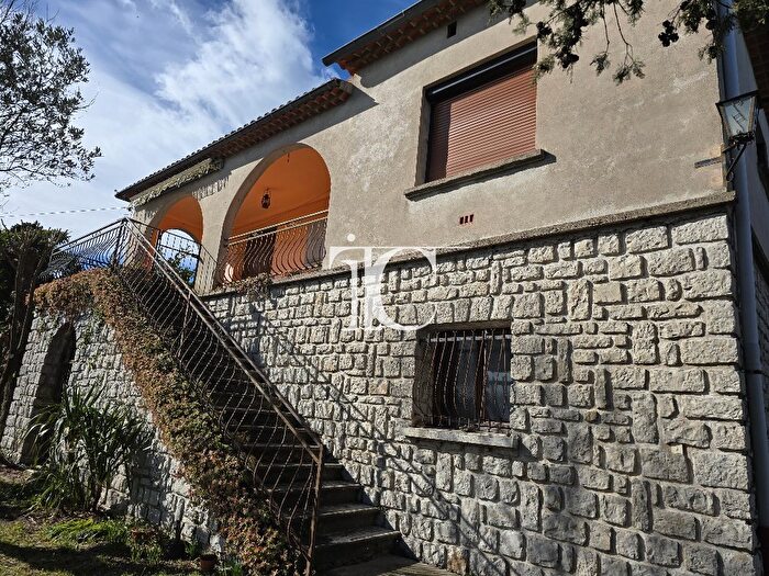 Maison à vendre - Saint-Paul-le-Jeune - 9 pièces - 4 chambres