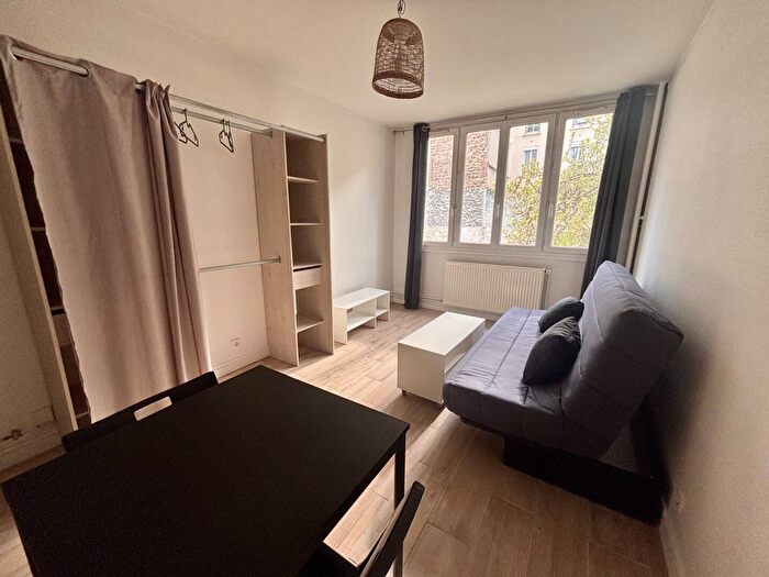 Appartement à louer - Bel-Air Sud, Paris ème arrondissement - 1 pièce