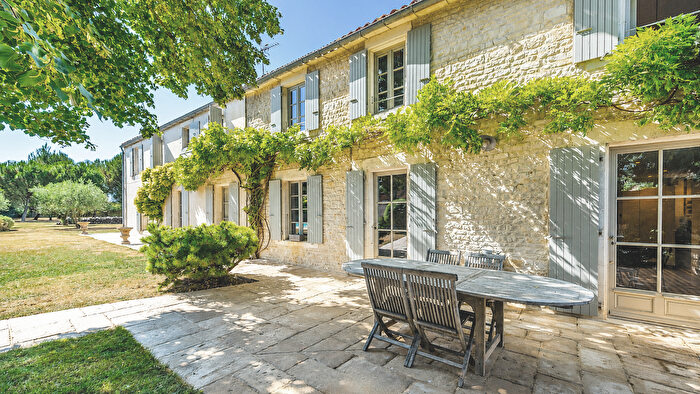 Saint-Médard-d'Aunis - Maison 8 pièces à vendre