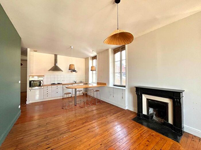 Appartement à louer - Le Centre-Centre Ville, Roanne - 4 pièces - 2 chambres