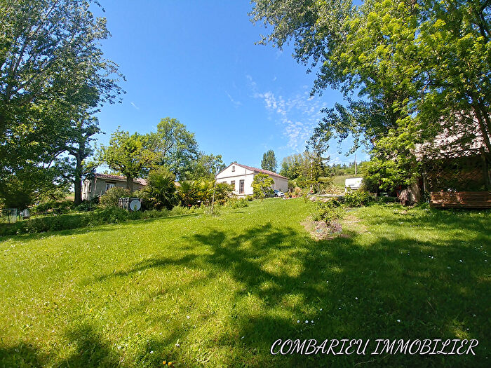 Maison à vendre - Montpezat-de-Quercy - 5 pièces - 3 chambres