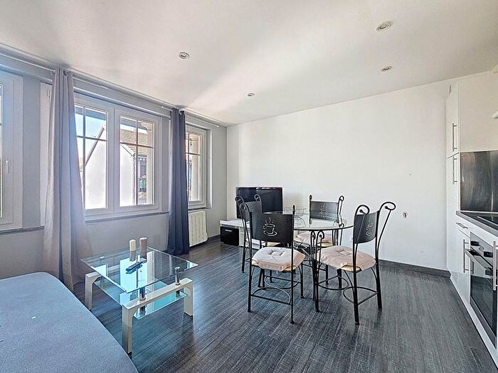 Appartement à vendre - Montbéliard, Centre-ville, Prairie, Batteries du Parc, Charmontet - 2 pièces - 1 chambre