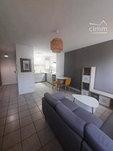 Appartement à louer - Centre Universitaire-École Gaston Salvan, Agen - 2 pièces - 1 chambre