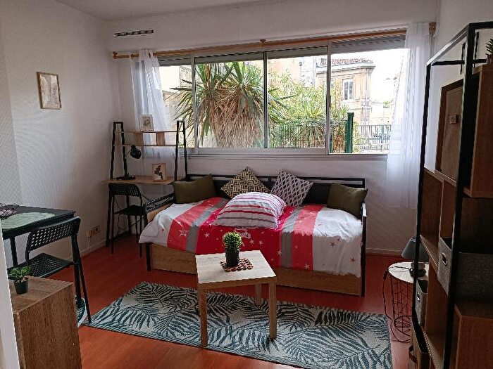 Appartement 1 pièce à Bordeaux, Saint-Christoly, à louer