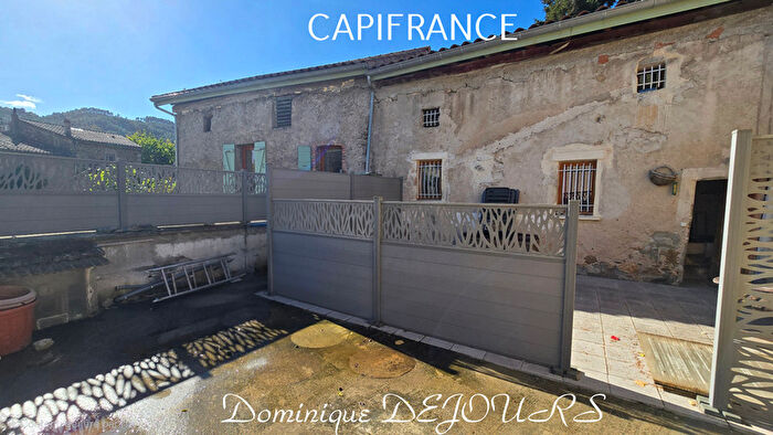 Maison à vendre - Saint-Fortunat-sur-Eyrieux - 5 pièces - 4 chambres