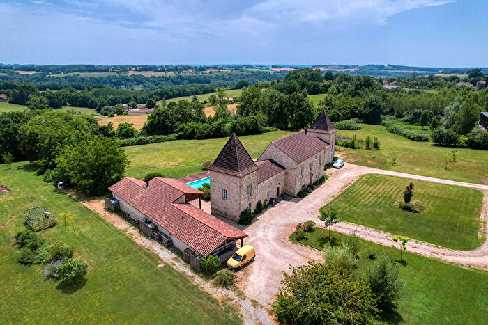 Maison à vendre - Prayssas - 13 pièces - 6 chambres