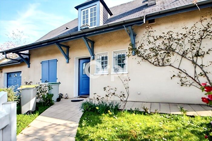 Maison à vendre - Oloron-Sainte-Marie - 5 pièces - 4 chambres