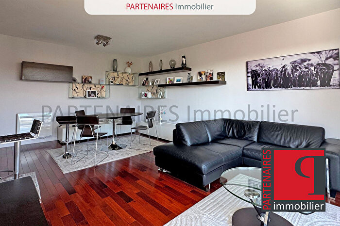 Appartement à vendre - Le Chesnay, Nouveau Chesnay - 4 pièces - 3 chambres