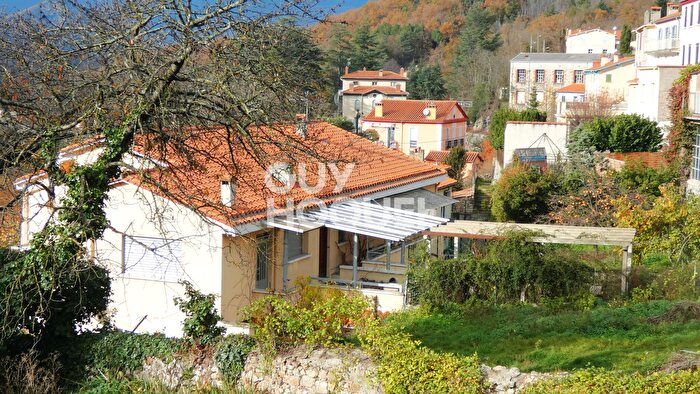 Appartement à vendre - Saint-Laurent-de-Cerdans - 7 pièces - 4 chambres