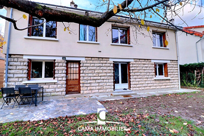 Maison à vendre - Les Clayes-sous-Bois, Nord - 7 pièces - 5 chambres