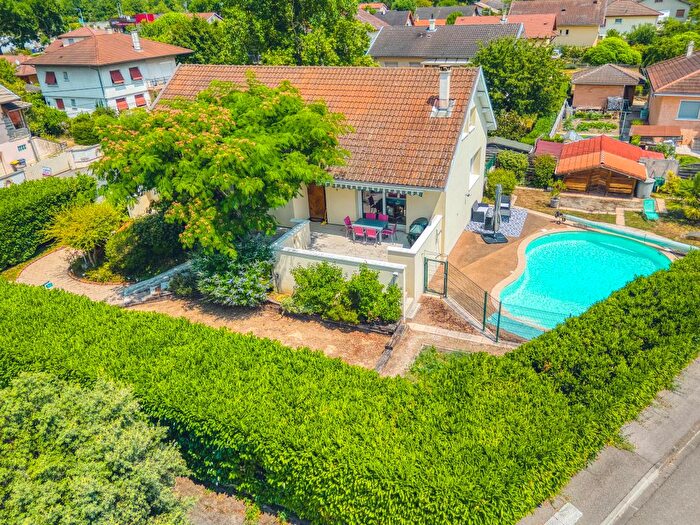 Maison 8 pièces à Bourg-en-Bresse, Grande Reyssouze, Grand Challes, à vendre