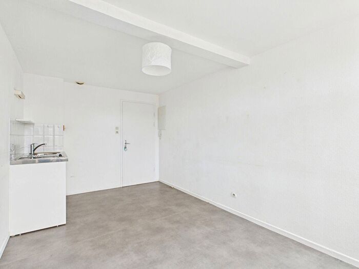 Appartement à louer - Centre-Ancienne Ville, Metz - 1 pièce - 1 chambre