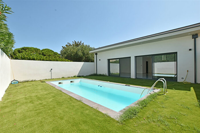 Maison à vendre - Garons - 4 pièces - 3 chambres