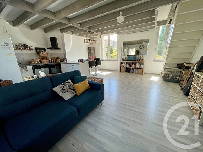 Nîmes, collines : Appartement 3 pièces à vendre
