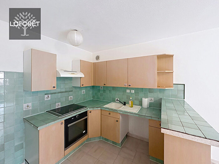 Salon-de-Provence, Monaque, Craponne : Appartement 3 pièces à louer