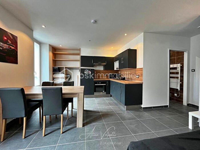 Appartement à louer - Lagny-sur-Marne, Tassigny, Leclerc - 1 pièce