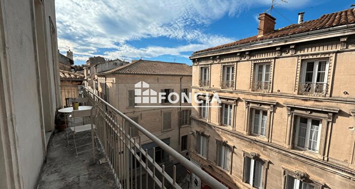 Appartement à vendre - Avignon, Palais des Papes, Zone Piétonne - 1 pièce - 2 chambres