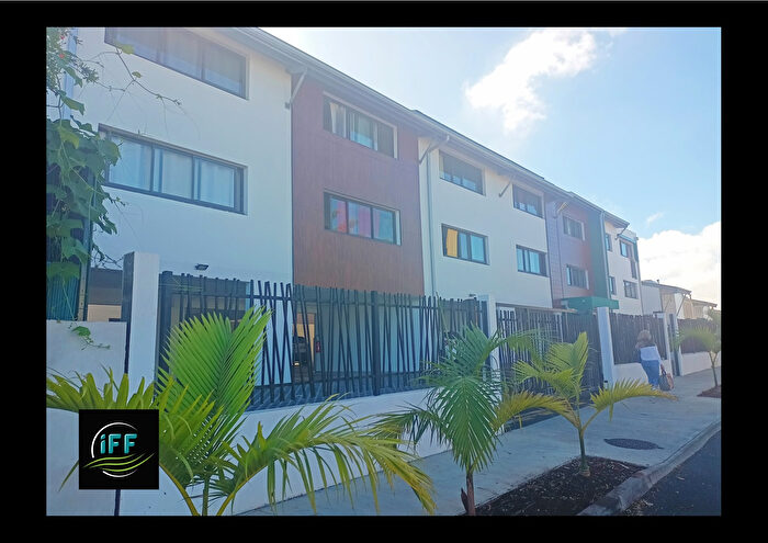 Appartement à louer - Le Tampon, Centre-ville - 1 pièce